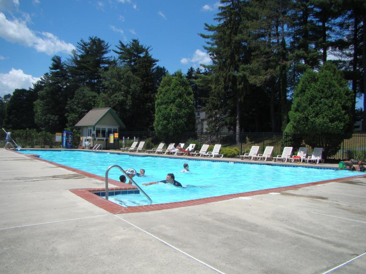POCONO MOUNTAIN VILLAS BY EXPLORIA RESORTS EAST STROUDSBURG, PA